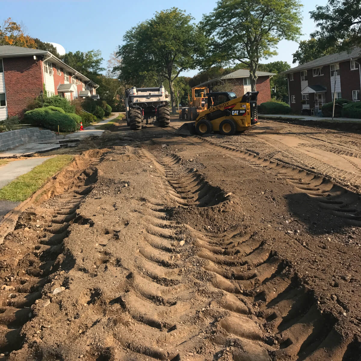 How to Know When It's Time to Replace the Asphalt Driveway at Your ...
