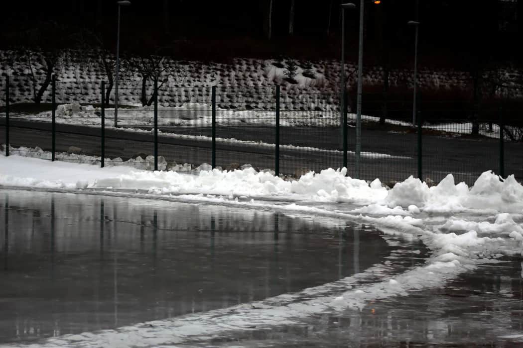 Controlling Ice without Damaging your Pavement - Cassidy Paving